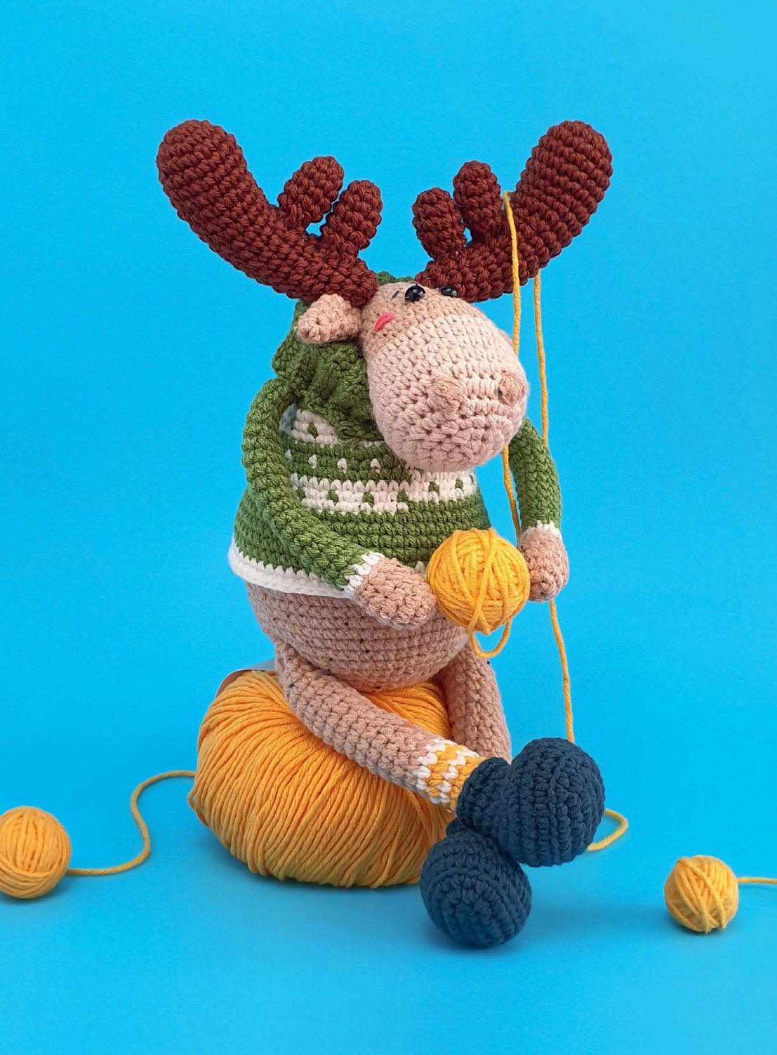 Moose Vova: A Free Amigurumi Crochet Pattern